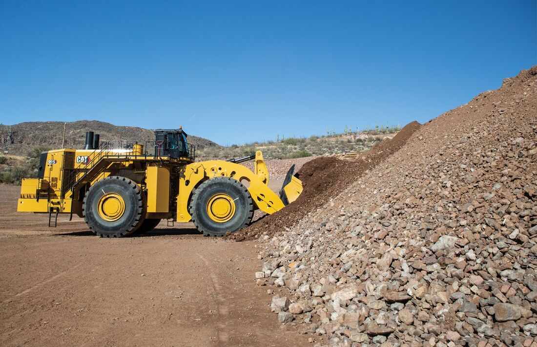 5 of the World Largest Wheel Loaders | Al Marwan
