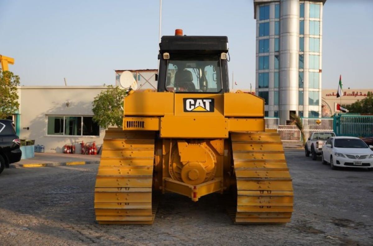 Low-Ground Pressure Dozers for Soft Terrain Work
