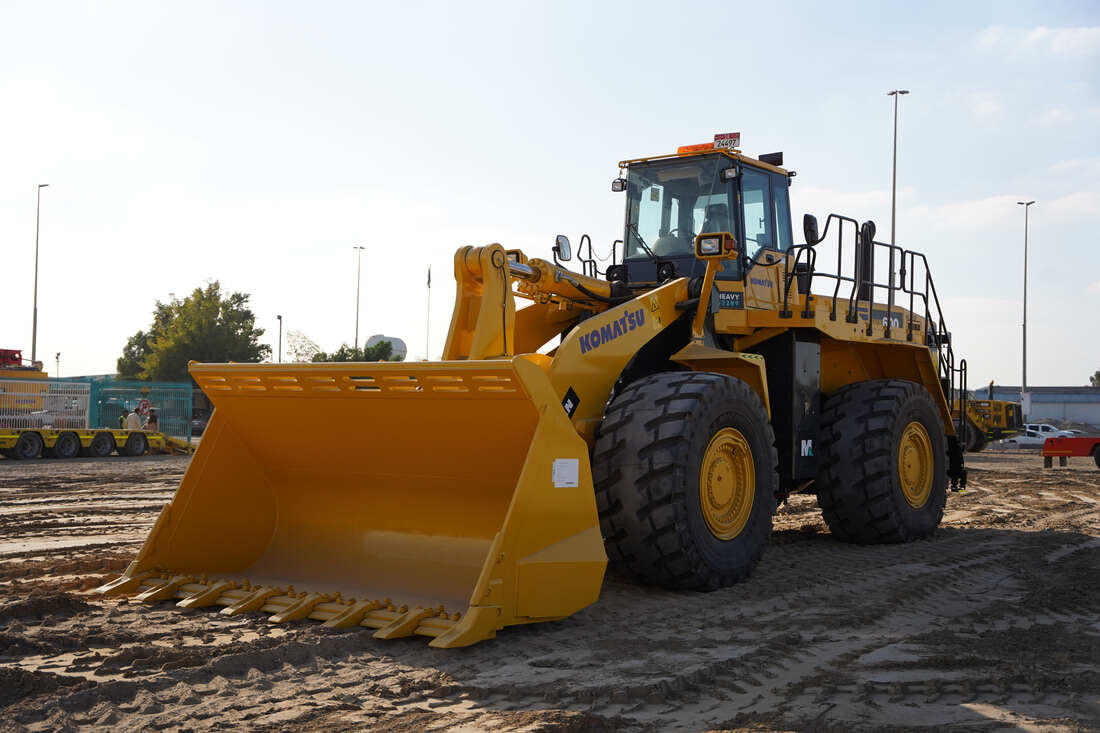 5 of the World Largest Wheel Loaders | Al Marwan