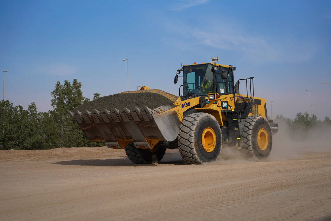 5 of the World Largest Wheel Loaders | Al Marwan
