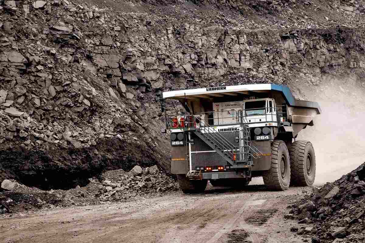 The Role of Autonomous Heavy Machinery and Drones in Construction