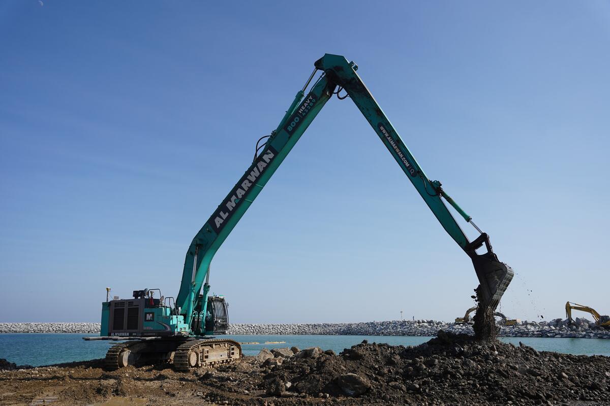 Kobelco Excavators in Saudi Arabia | Al Marwan Dealer
