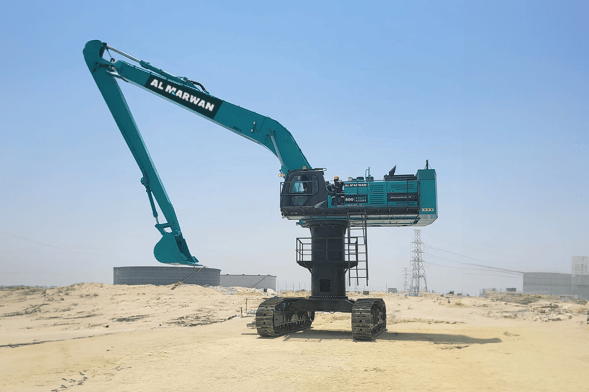 High bed Excavators from Al Marwan for Marine Projects